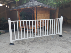 Bollard Besi Elegan untuk Pembatas Jalan Kota - Ayem Tentrem Logam