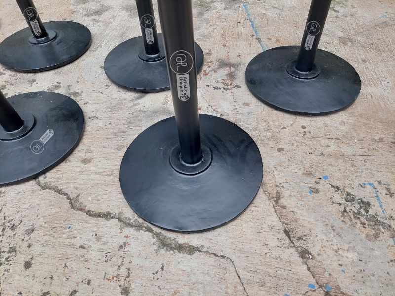 Kaki Meja Bulat Minimalis Ideal Desain Interior | Ayem Tentrem Logam