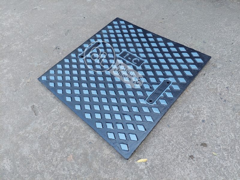 Tutup Manhole Cover Bahan Besi Termurah | Ayem Tentrem Logam